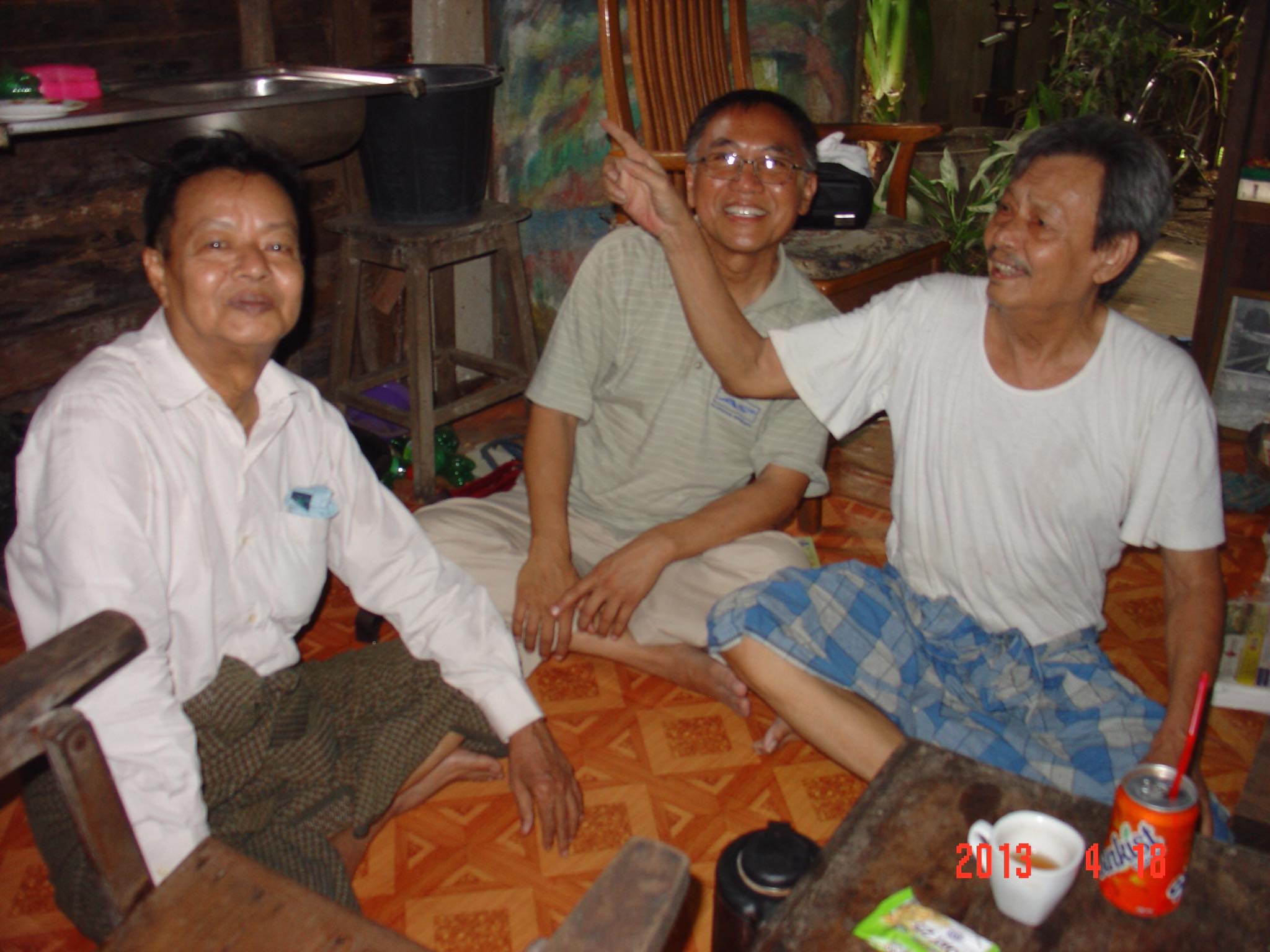 Ah Nu Pyinnya Shins – HlaMin